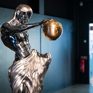 The impossible statue: a work of art created by artificial intelligence ...